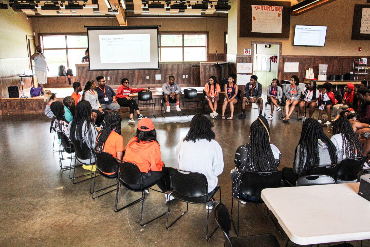 Underrepresented students find sense of community as CONNECTIONS ...