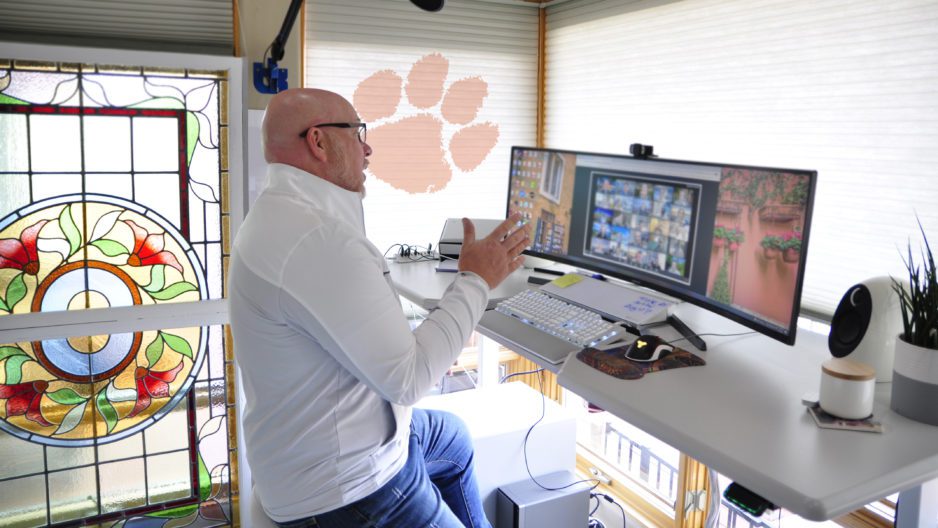 Online teaching program earns internationally recognized certification ...