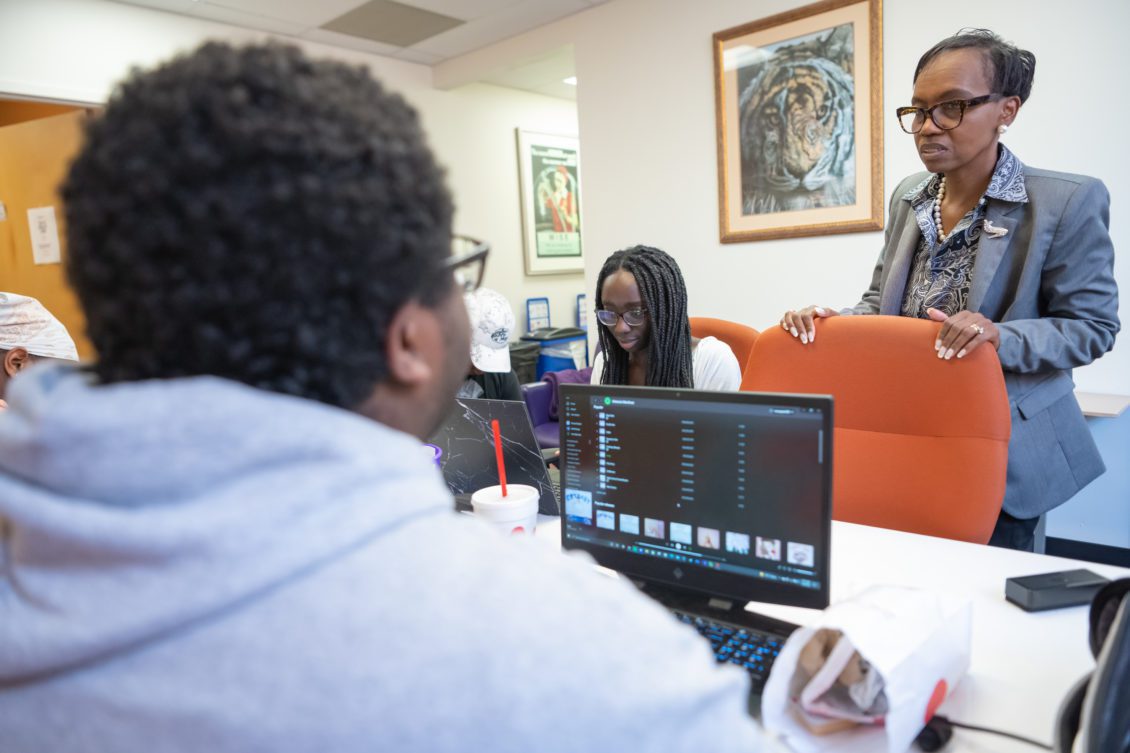 'Mama Lisa' is a Clemson University masterpiece | Clemson News