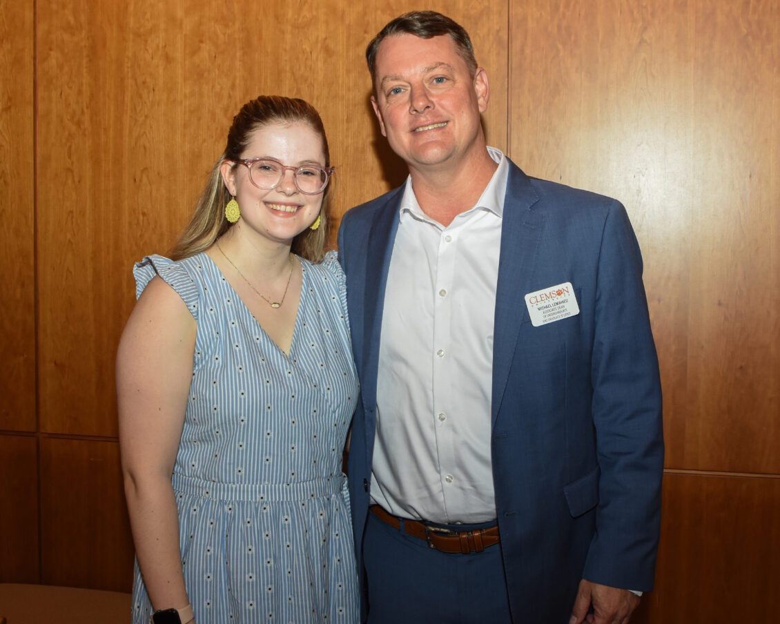 Eight outstanding students to be honored at the 2023 University spring ...