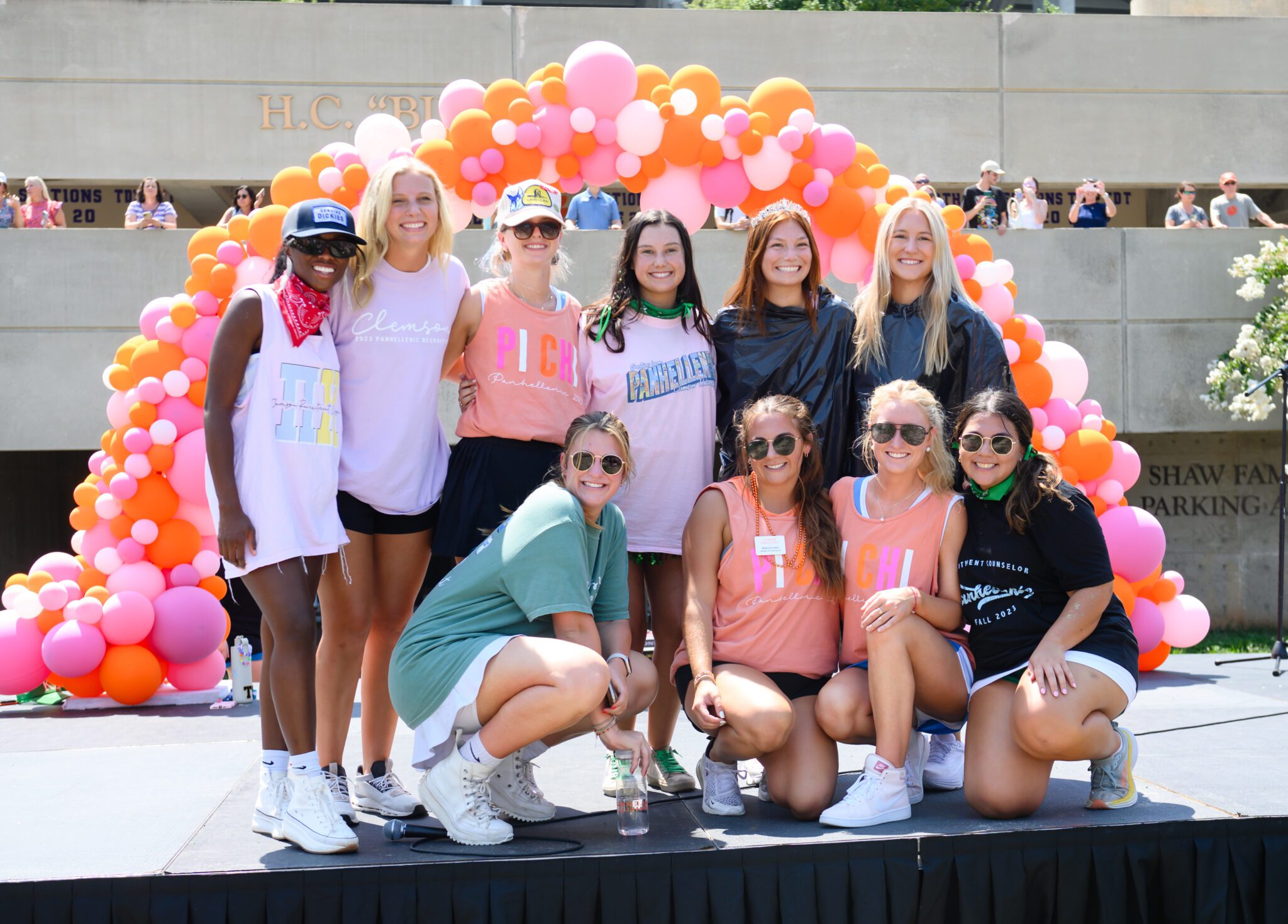 Panhellenic chapters add 1,300 students as new members on Bid Day ...
