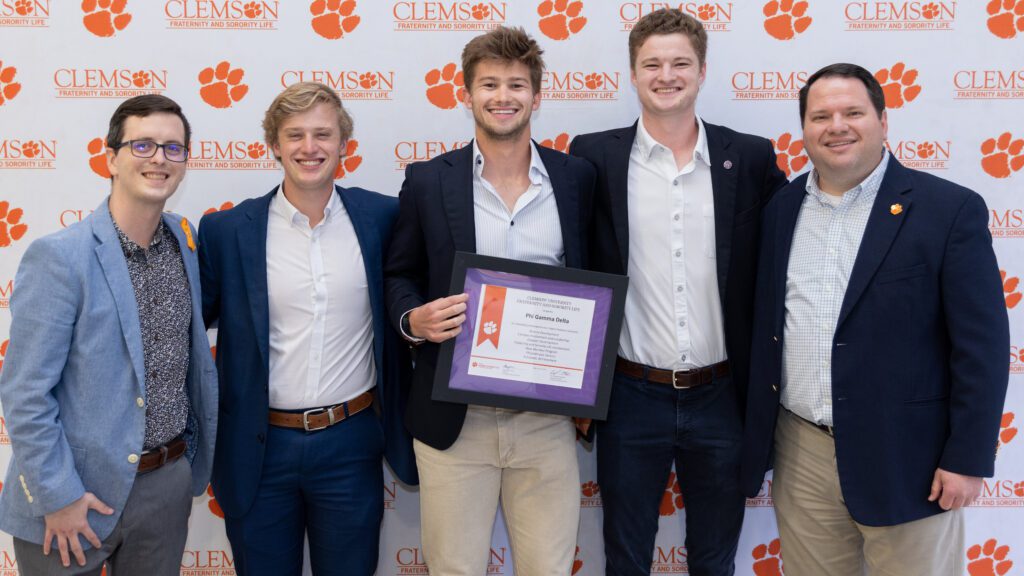 IFC President John Shoemaker receives Undergraduate Award of ...