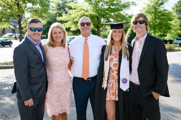 CBSHS Alumni Spotlight: Psychology and communication alumna finds joy ...