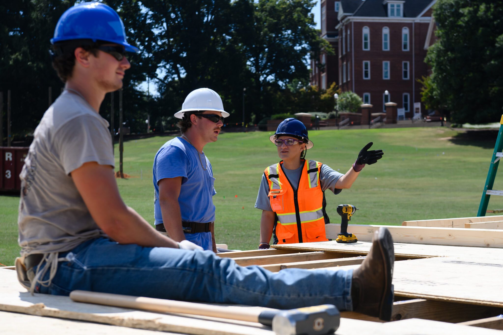 Habitat chapter’s Homecoming build a labor of love for Clemson alum and ...