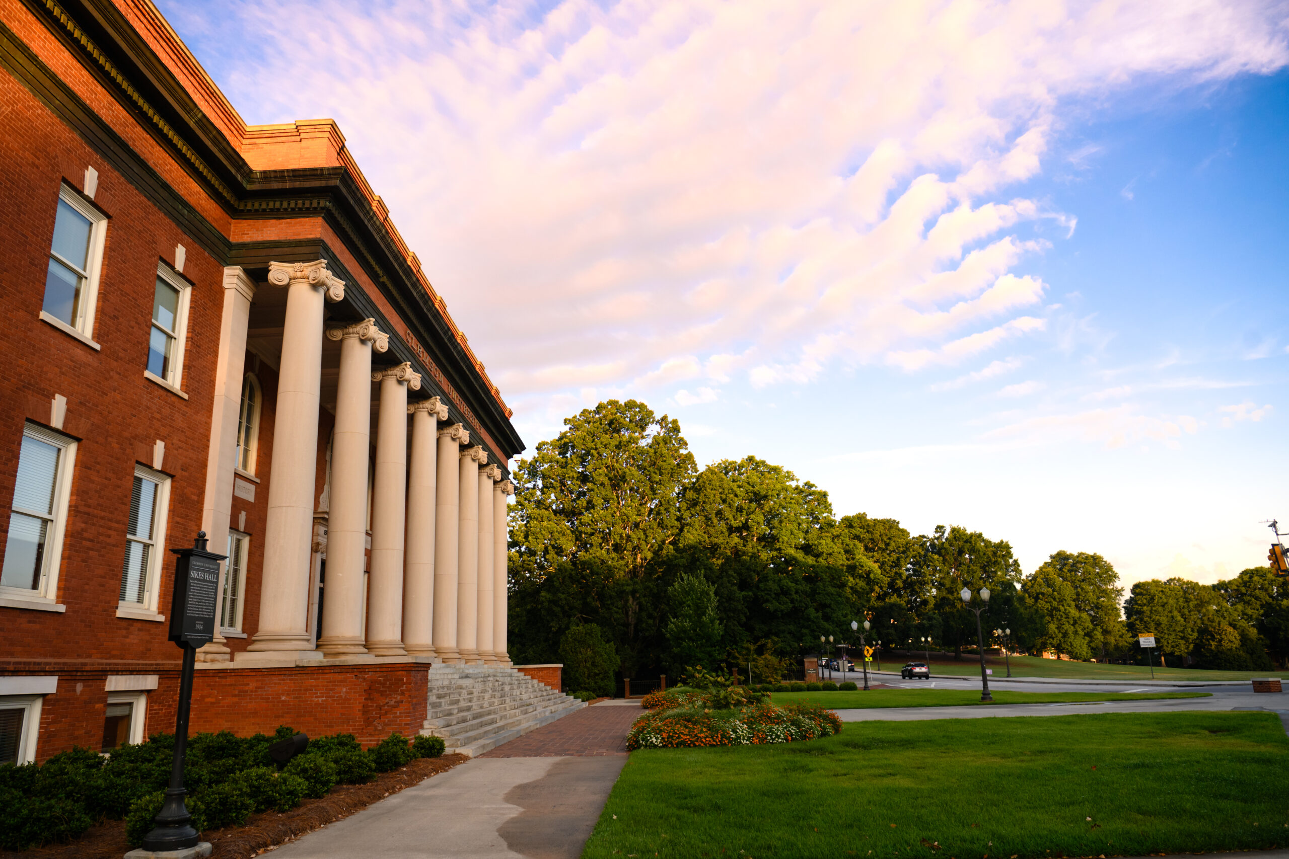 Nieri Family donates $12.5 million to name state-of-the art Alumni and ...