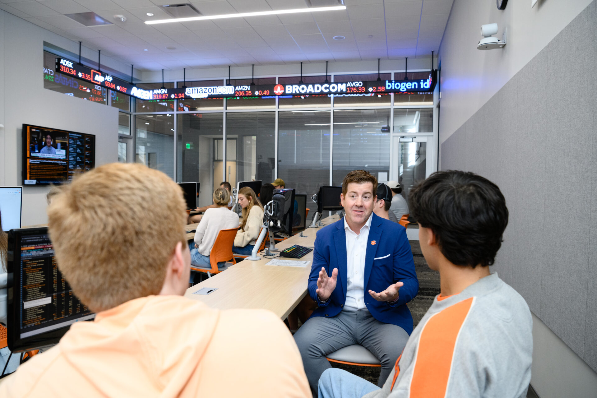 Clemson students flex Bloomberg Terminal excellence, investment acumen ...